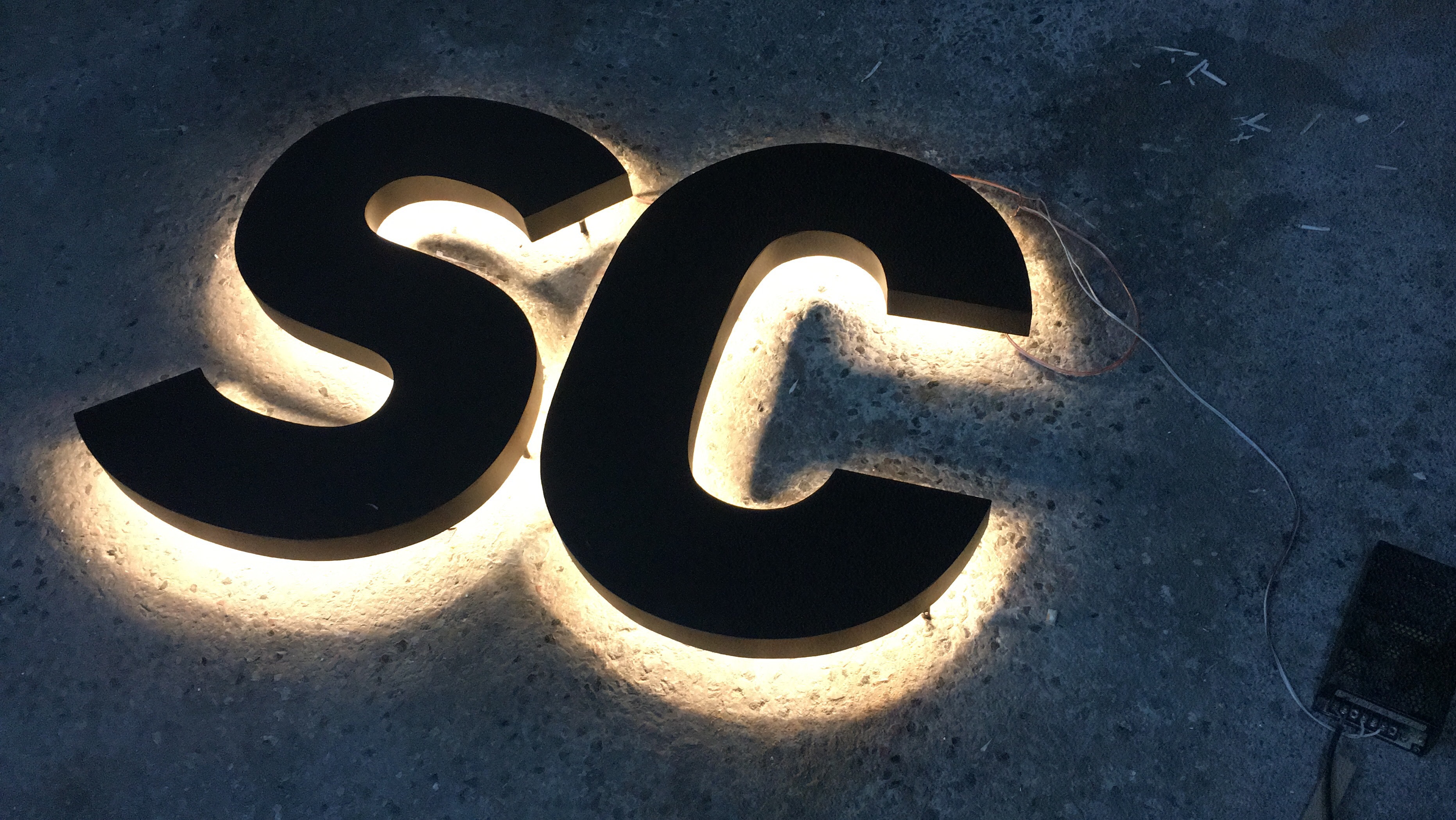 Lighted Signs | AI SIGN & DESIGN